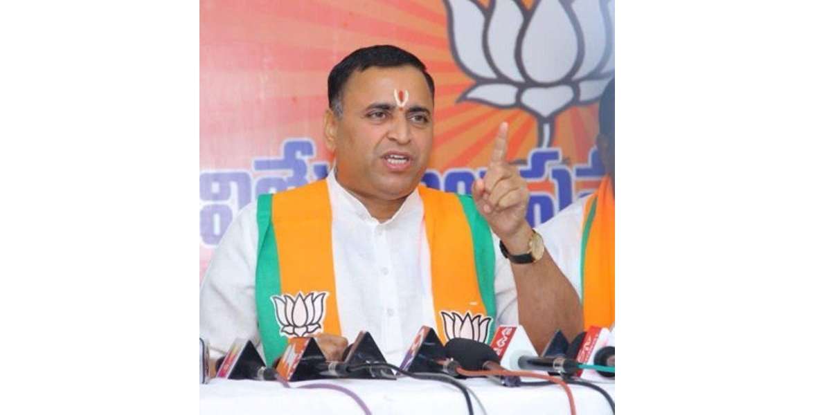 Bjp National Secretary Sunil Deodhar Attacks Congress Over Toolkit Issue