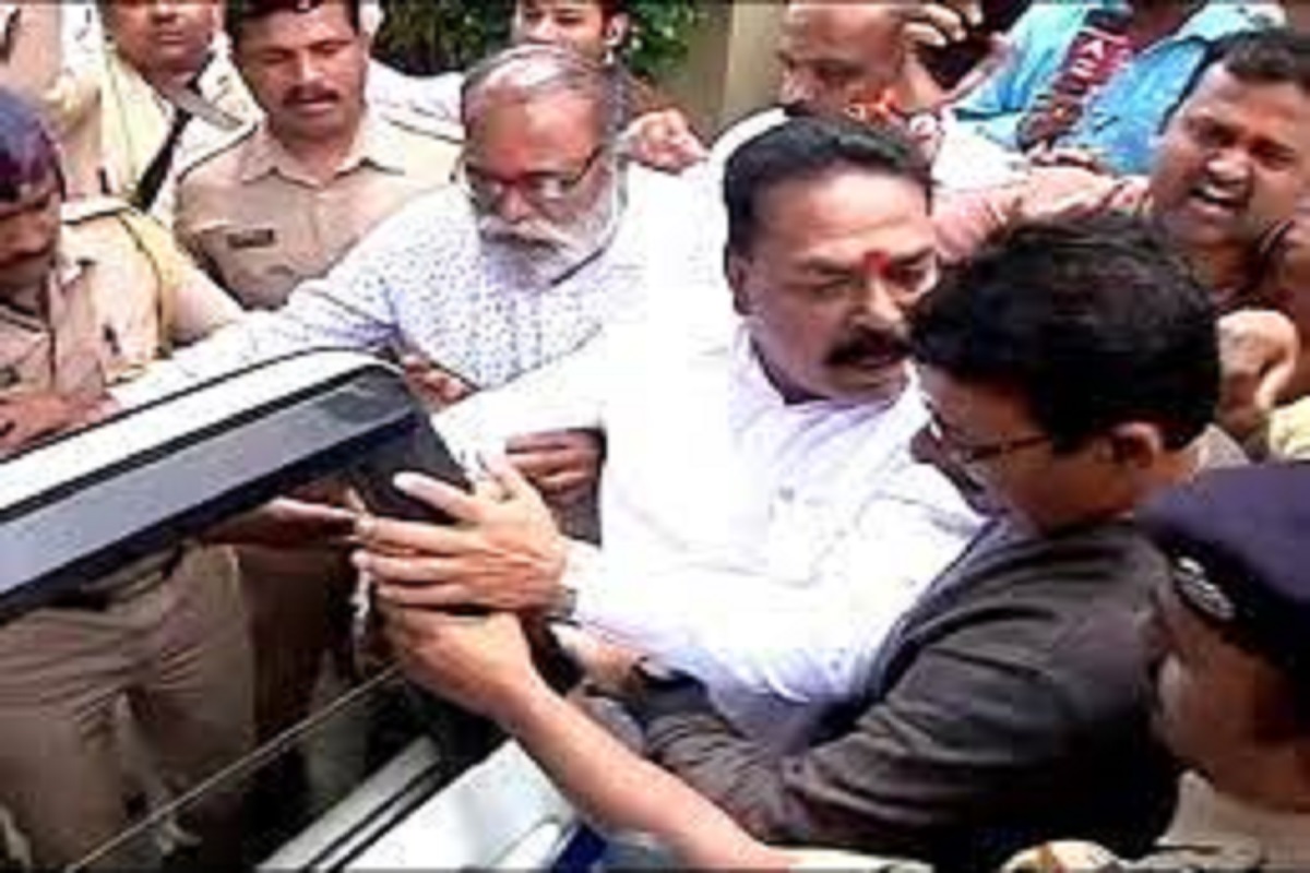 Police Detain Shiv Sena Workers And Sanjay Pawar