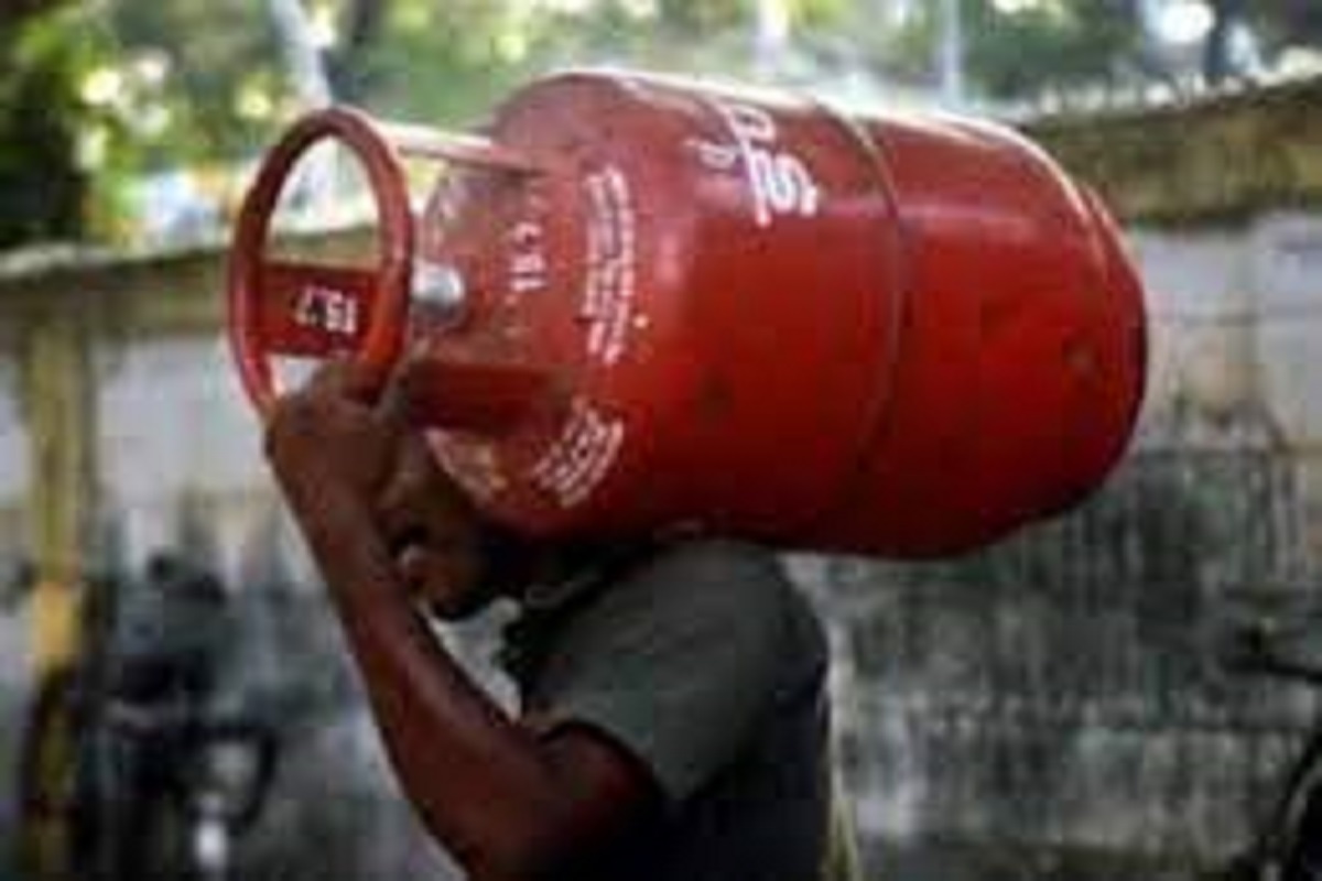 Consumers Will Now Get Only 15 Lpg Cylinders In A Year