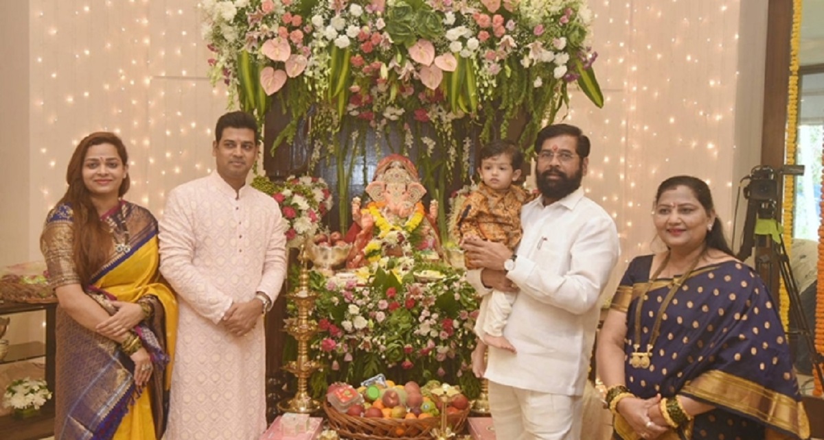 Eknath Shindes Son Shrikant Writes Letter To Uddhav