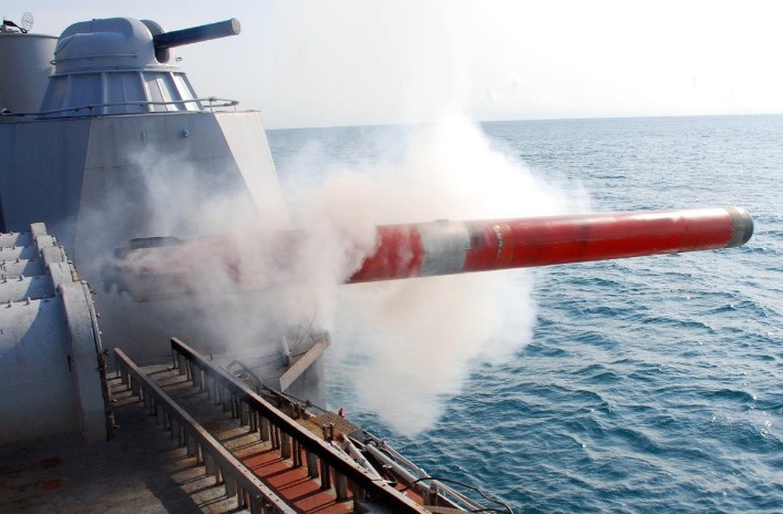 Heavy Weight Torpedo Successfully Tested By Navy