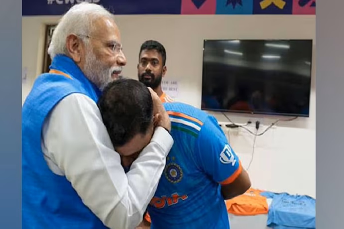 Ind Vs Aus Pm Narendra Modis Gestures After World Cup Final Loss Gave ...