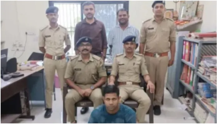 Ahmedabad Mohammed Shehbaz Arrested In Train Theft Is Also Involed In ...